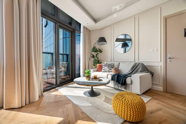 1br In Paramount Midtown | 5 Mins To Burj Khalifa - Dubai