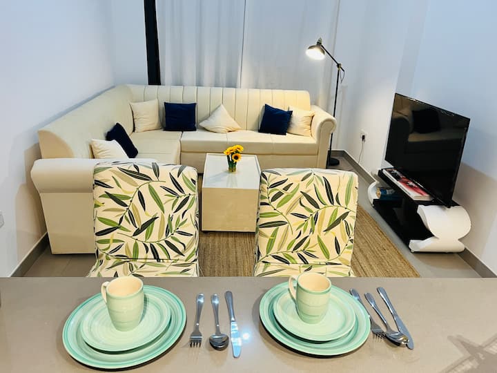 Cozy One-br With Pool Near Zahia City Centre - Sharjah