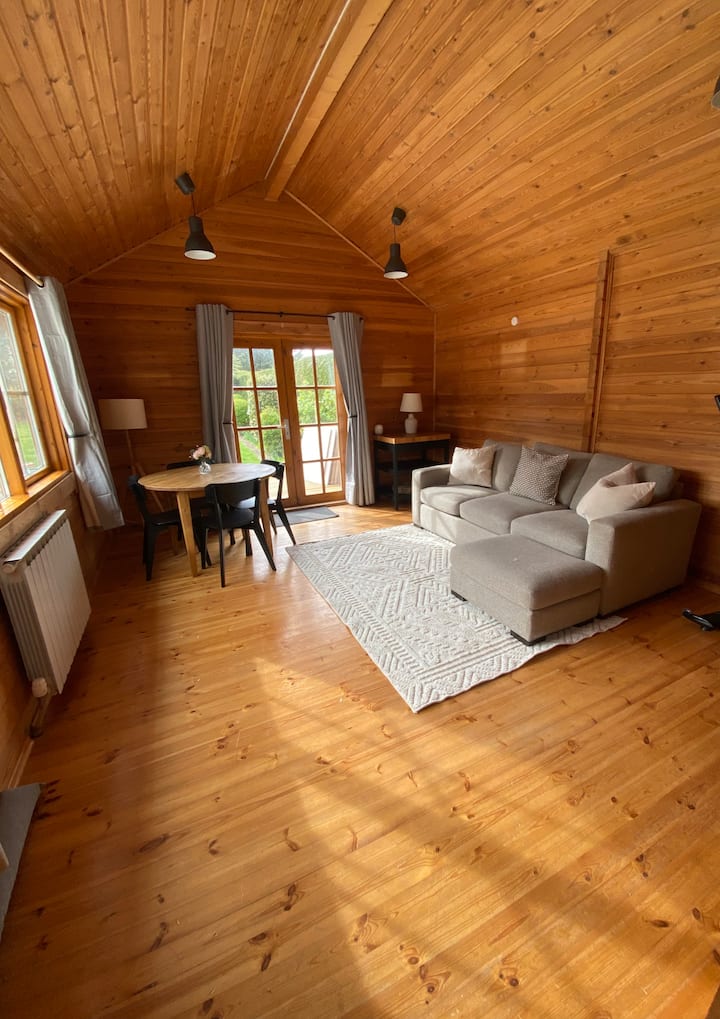 Charming Village Stay By The Sea - Donabate