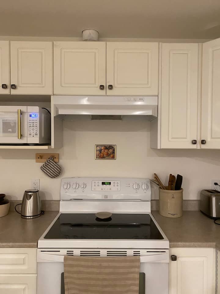 West End Nook - 캠룹스