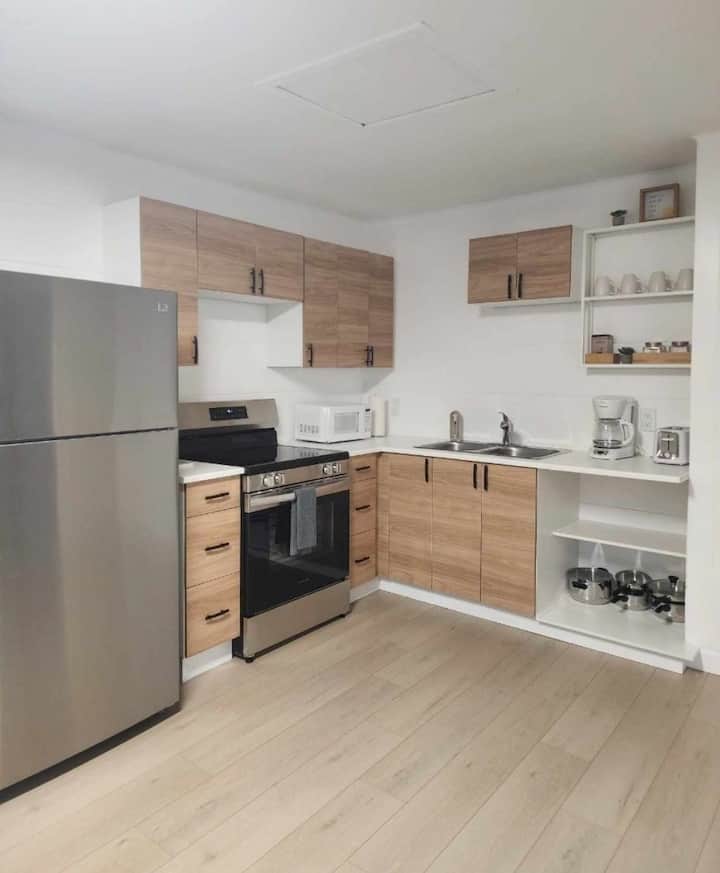 Lovely New Renovated Place With Free Parking - Cornwall, PE, Canadá