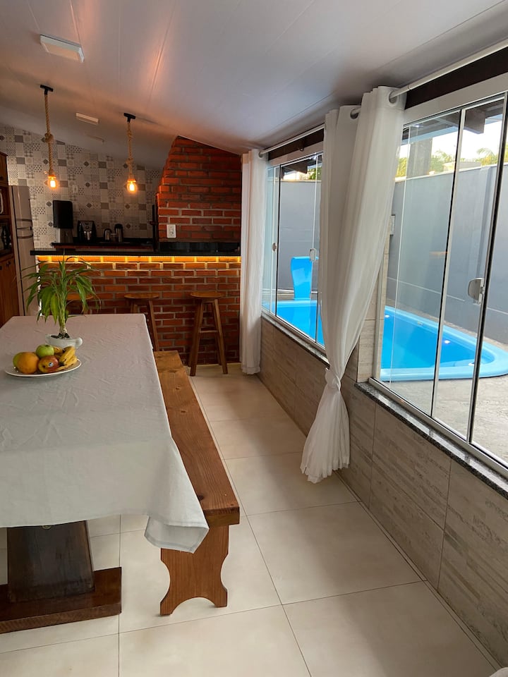 Casa Familiar Com Piscina Perto Da Praia. - Barra Velha