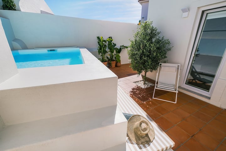 Zus House Stylish Pool Stay Near Lisbon & Beach - Cascais