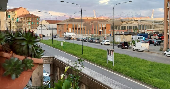 Welcome Near Stadium : Jj Stadio Fuda - Turín