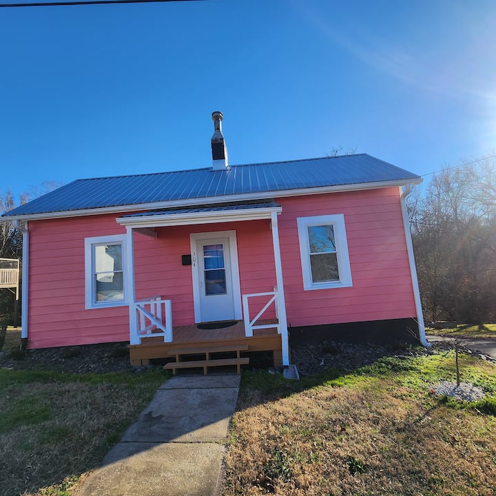 Brokedown Palace - Danville, VA