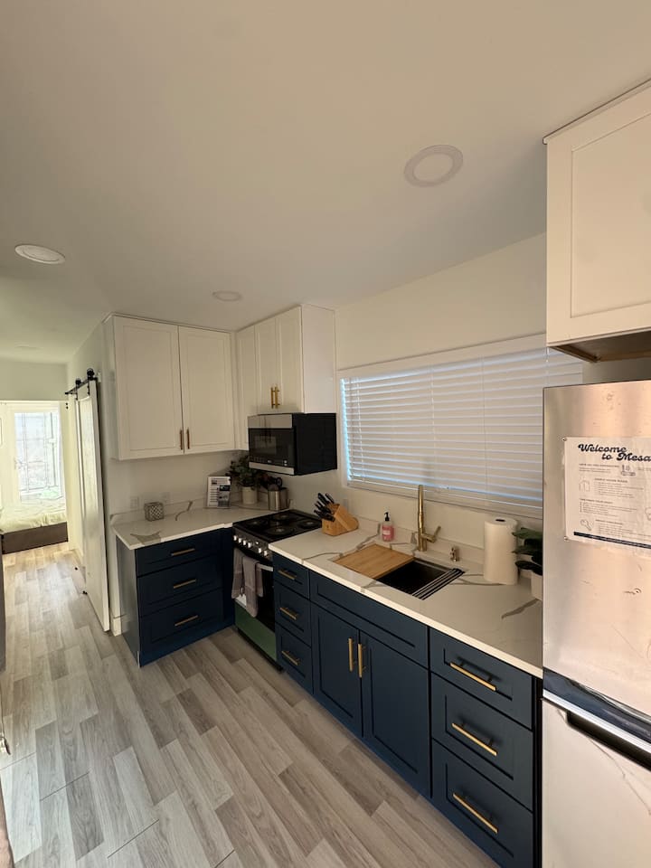 Modern Open Home With Tennis Court - Mesa, AZ