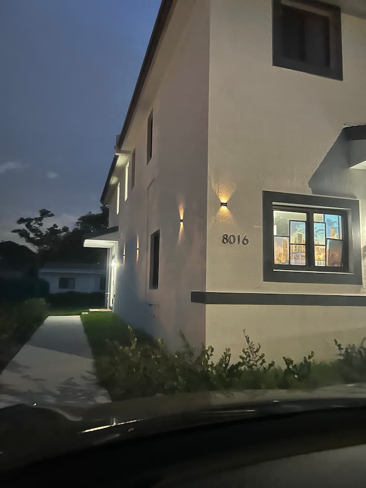 Welcome To Miami! - Miami