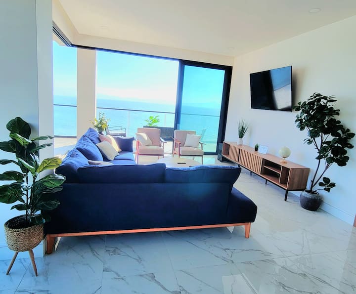 Playitas Oceanfront Condo - Ensenada