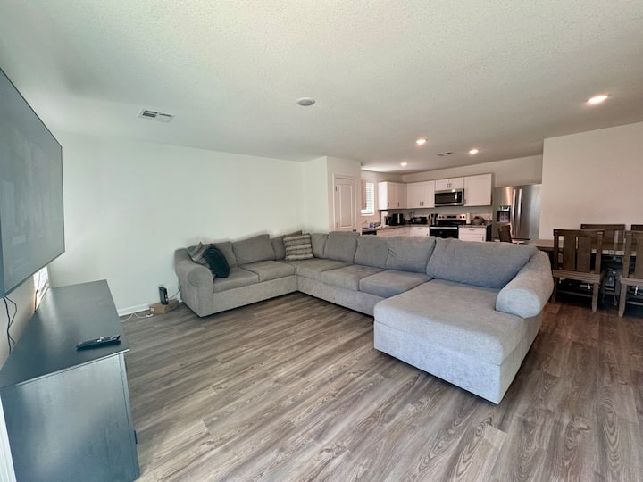 Sunny Desert Retreat - Fort Mohave, AZ