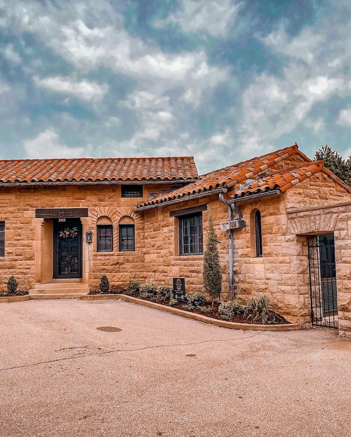 Entire Ew Marland Gatehouse Estate - Ponca City, OK