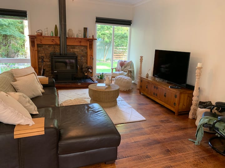 Camelia Tree Cottage~  2-bedroom Haven In Nature - Warburton