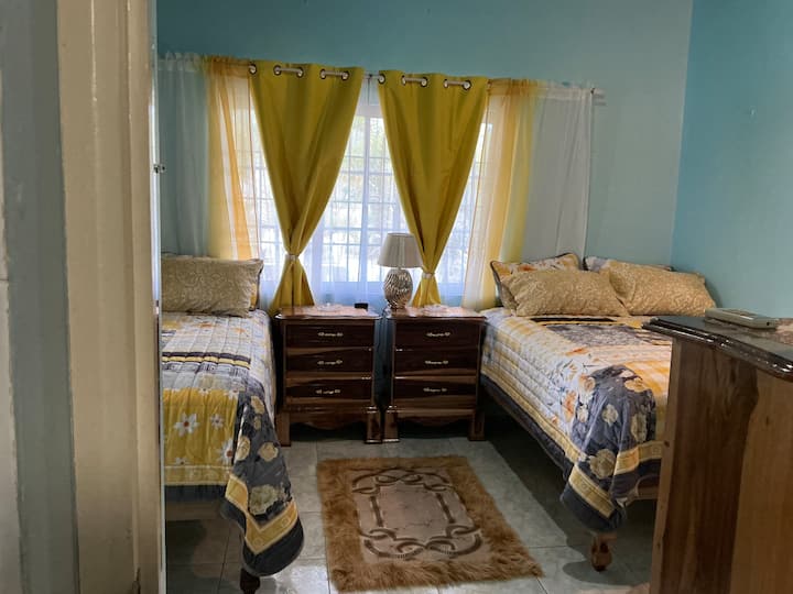 Home Away From Home - Drax Hall, St. Ann - Jamaika