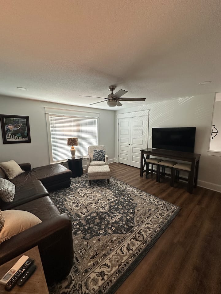 East Hill Carriage House - Pensacola, FL