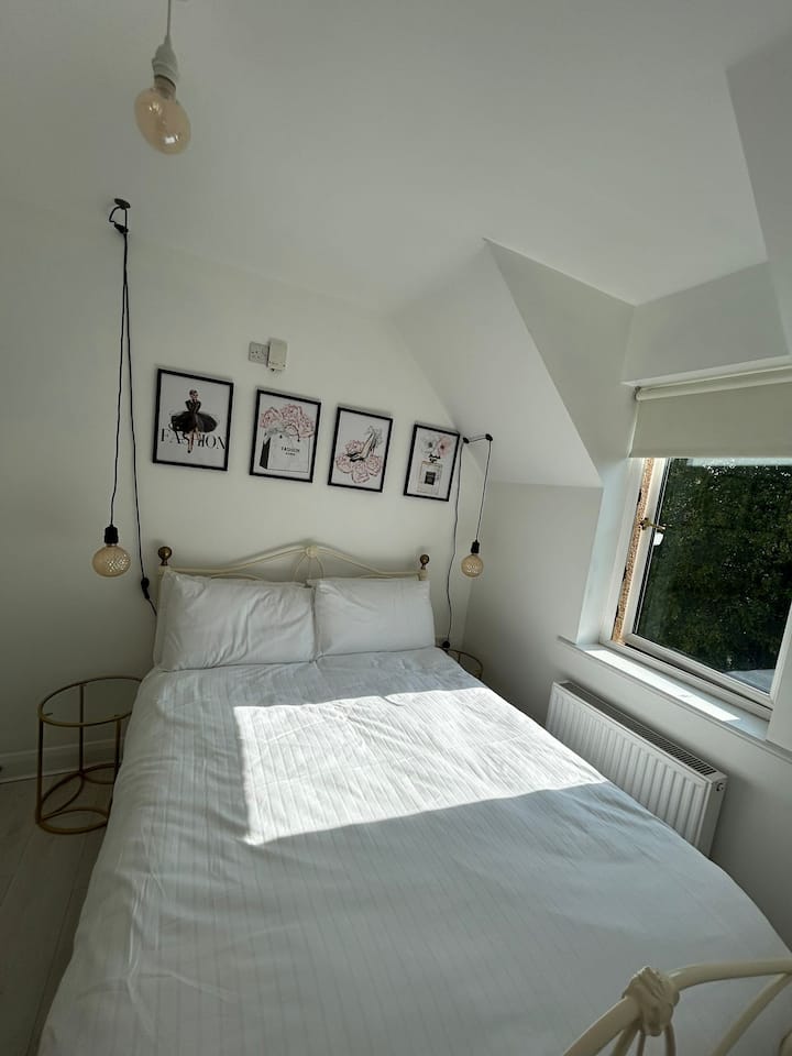 Coco, Cosy Bedroom In Apartment! - Waterford