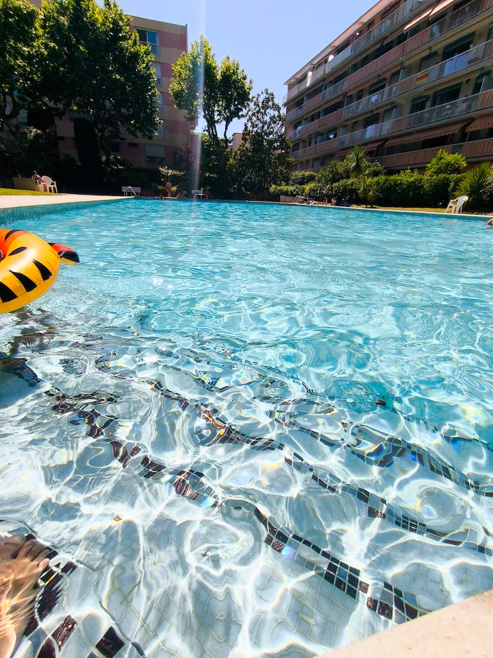 Home2sea - Jardin, Piscine, 2 Adultes+3 Enfants - Vallauris