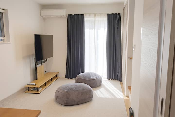 2 Min Walk From Kujo Station/usj Direct Access/no Transfer Required/japanese Villa/2024 New House/3 Bedrooms/cot/max 7 People - Japan