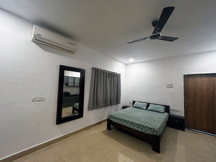Karjat Hills - Studio - Karjat