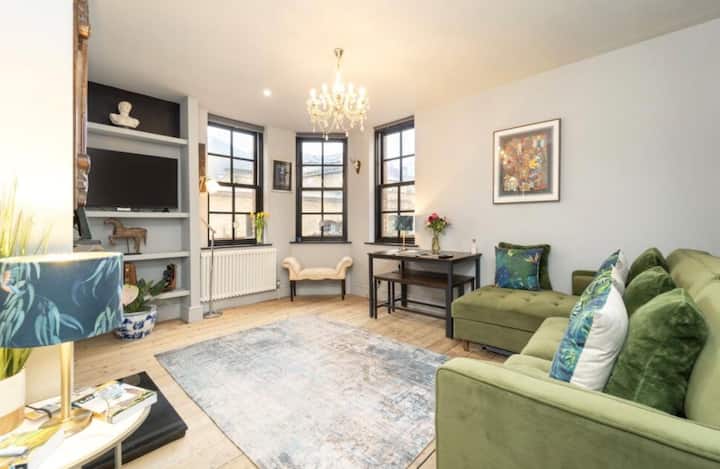 Shad Thames Shardriversideboutiquewarehouseparking - London