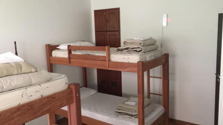 Cama Em Quarto Compartilhado Masculino - Florianópolis