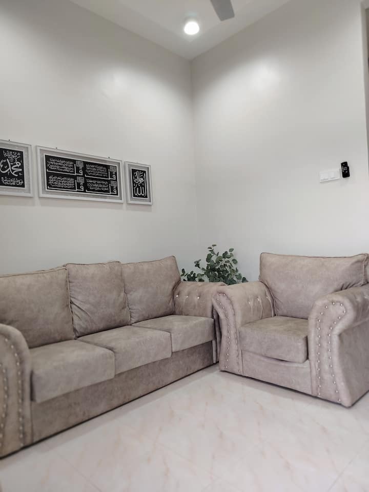 Home In Sg Petani Wifi,3 Aircond (Zaraa Homestay) - Sungai Petani