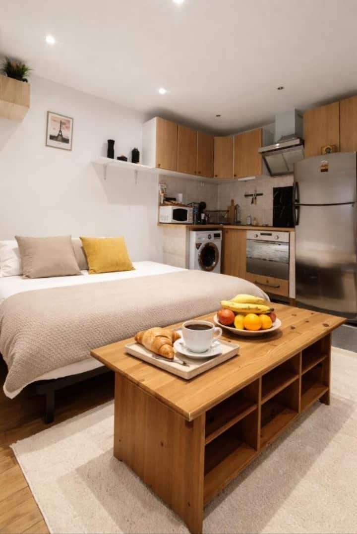 Basic Cozy Stay Apartment - Paris-Orly Airport (ORY)