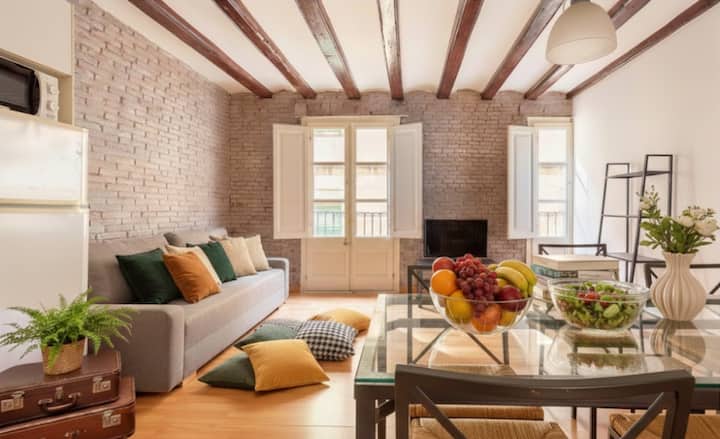 Nice Groupflat 4-bedr For 10: Beach&ramblas Nearby - برشلونة