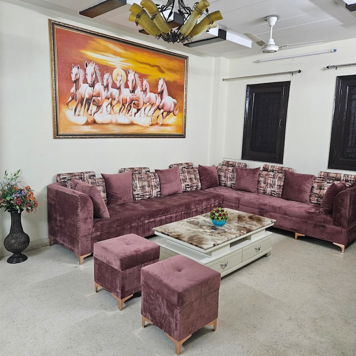 Home Away: A Spacious Abode - ニューデリー