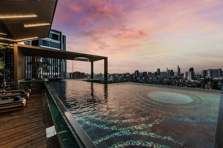 Luxurious 2brs+2wc Rooftop Infinity Pool, Gym - Ho Chi Minh City