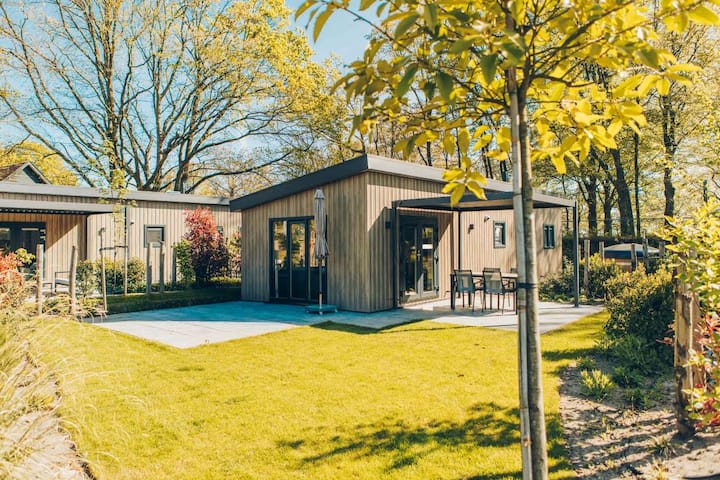 Loevestein Comfort With Hot Tub | 4 Persons - Apeldoorn