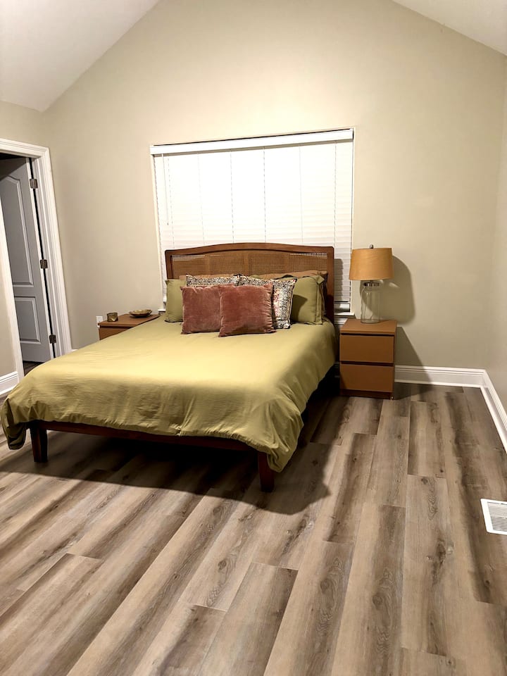Modern Townhouse Near Beach, Shops & Downtown - Biloxi, MS