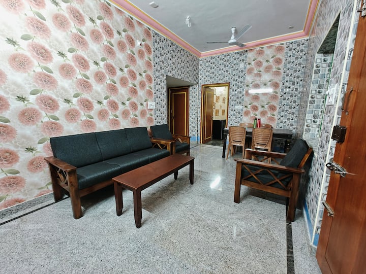 Fully Furnished A/c 3 Bhk Nr Cmc - Saibalahomestay - Vellore