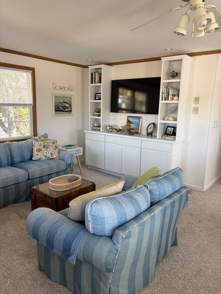 Upscale Designed Cottage Close To Beach - Nags Head, NC