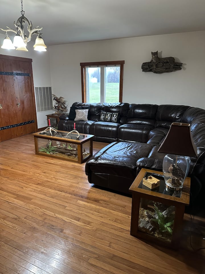 Country Living Minutes From Churchill &Louisville - Charlestown, IN