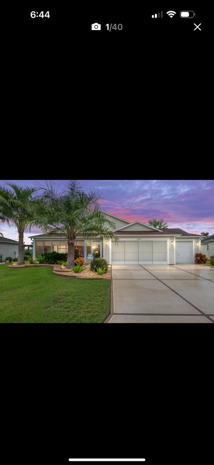 Gator Palms - Large House With View Of Pond - The Villages, FL