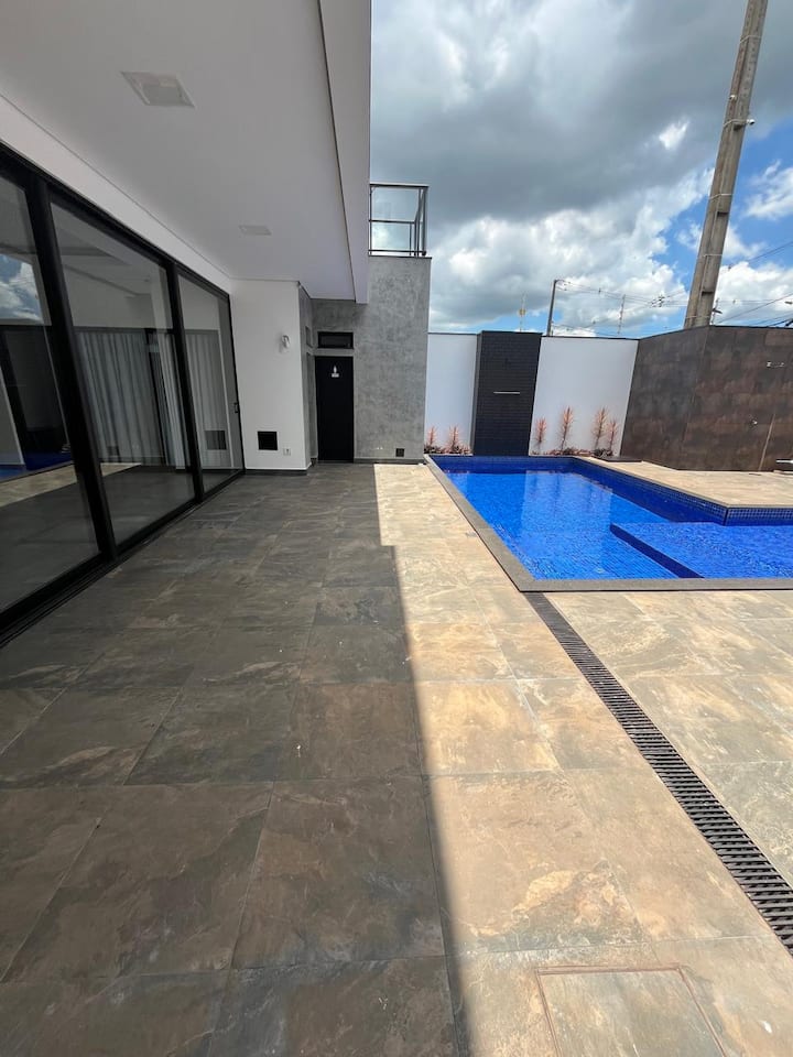 Casa 2 Suítes, Sauna E Piscina - Maringá