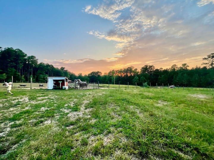 45’ 5th Wheel On Friendly Farm - Lake Gaston