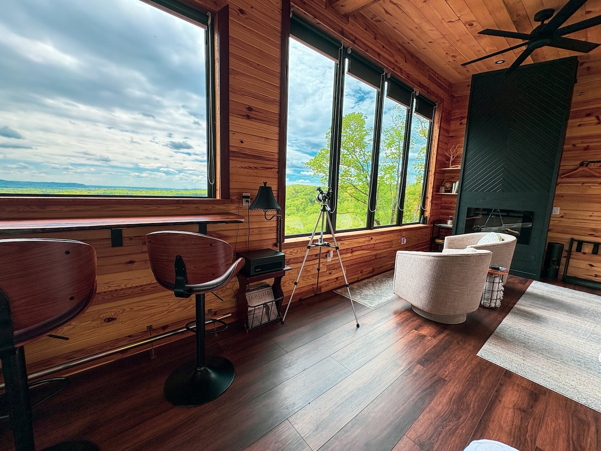 Out On A Limb Treehouse - Treehouses for Rent in Hermann, Missouri ...