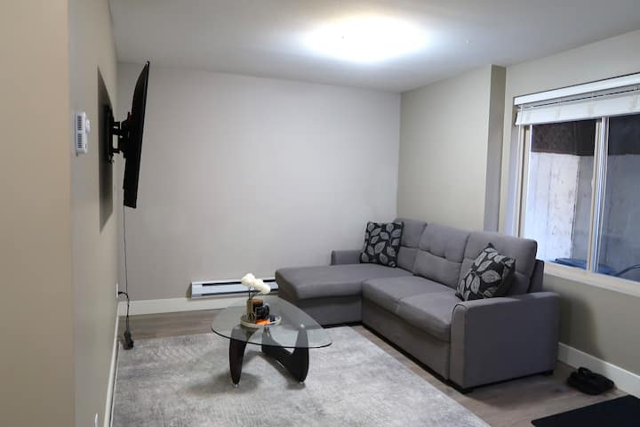 Tranquil Getaway Basement Suite - Maple Ridge