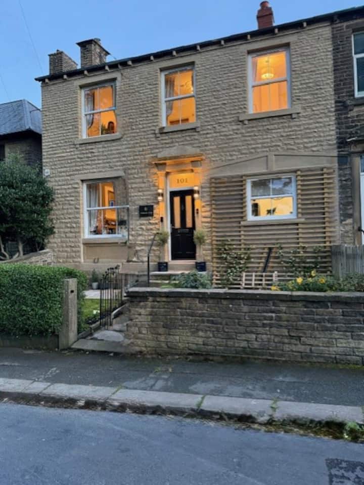 Wallnook Cottage 
Lindley Gem - Huddersfield