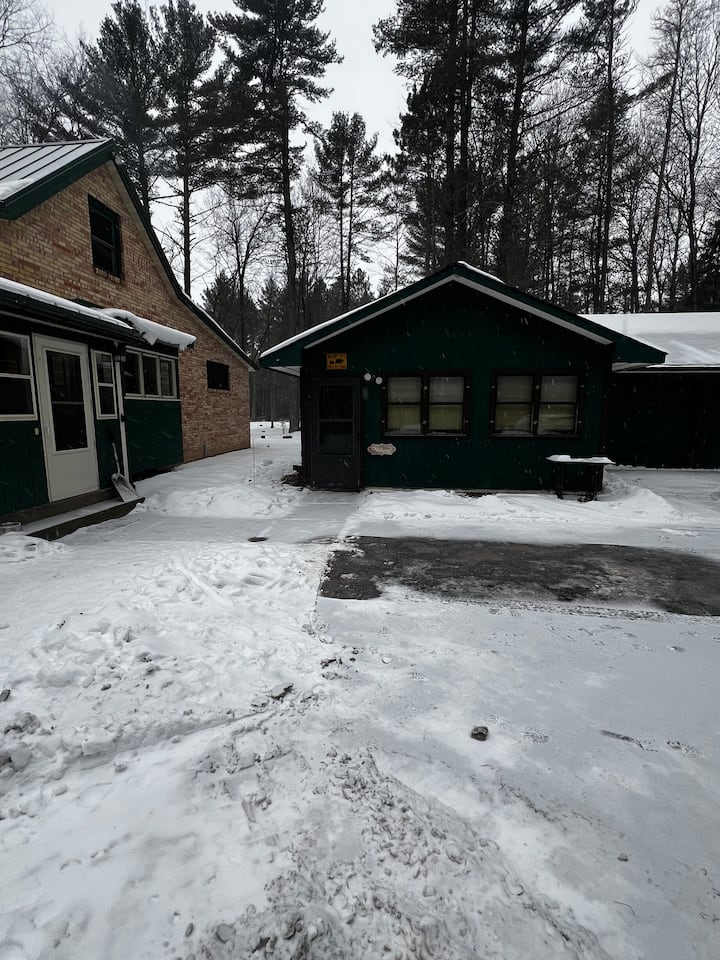 Northwoods Hideaway - Two Sisters Lake, WI