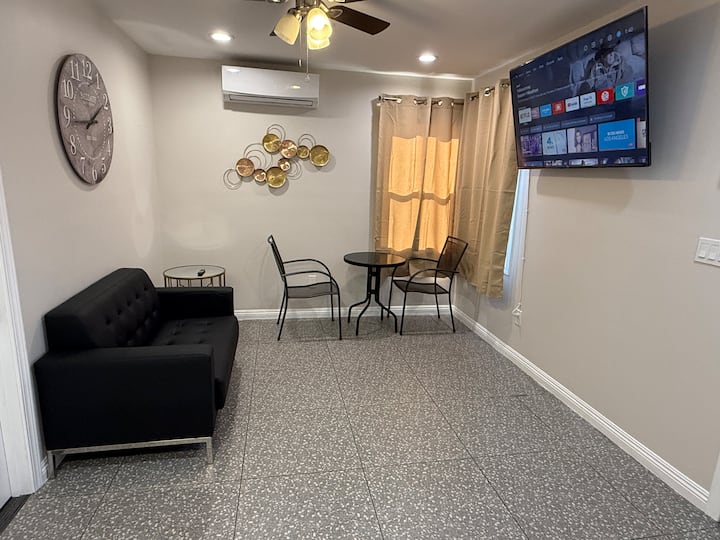 One Bedroom House/w Parking 2738 - Rosemead, CA