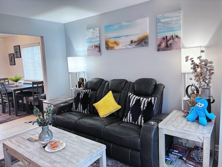 Luxury Dreamy 65”tvnewappliancesmassagegymbbq4b2b - Sterling Heights, MI