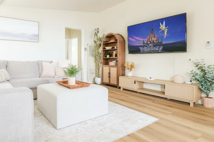 Magical Disney + Convention | Sleeps 10 - Buena Park, CA