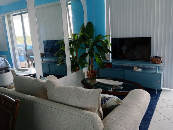 St. Tropez Marina. - Freeport