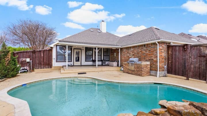 Love Nest | Cozy, Private, Peace - Allen, TX