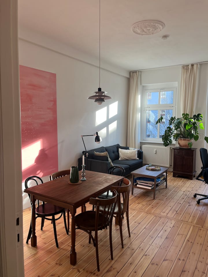 Sonniger Altbau Im Schillerkiez - Berlin