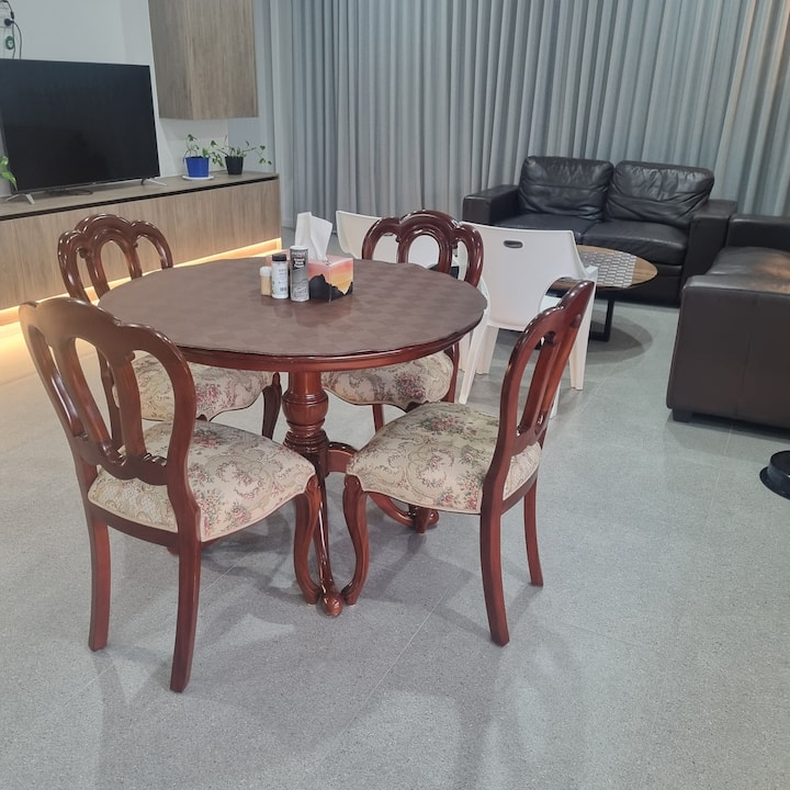 En-suite, King Bed, Wir & Tv - Donnybrook