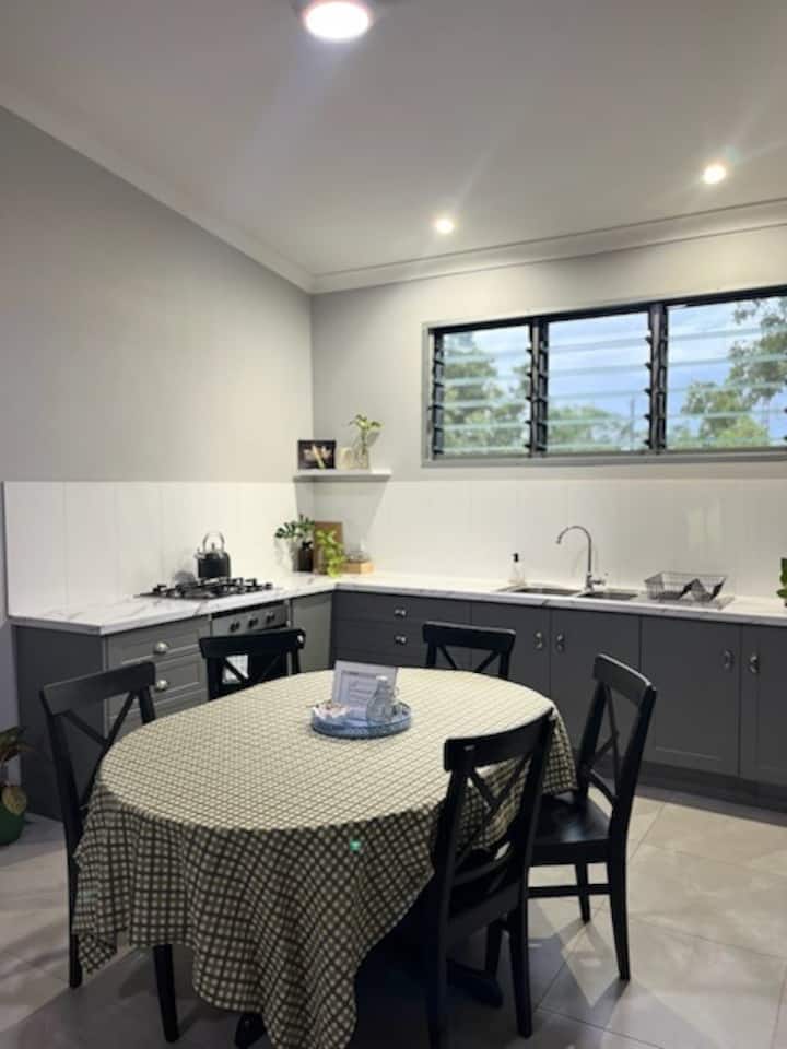 Easy Living At Fly Creek Farm - Livingstone