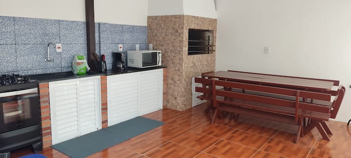 Casa 1 Quarto Perto Da Puc Com Estacionamento. - Porto Alegre