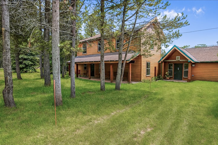 Lionhead Peaks Lodge +Wifi+25 Mins To Yellowstone - Island Park, ID